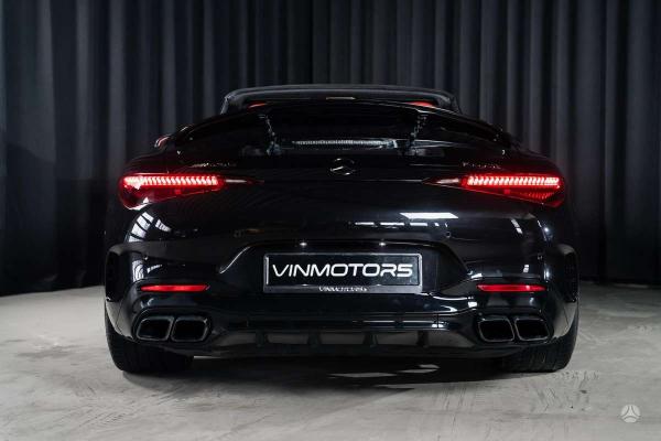 Black Mercedes-Benz SL 63 AMG 2022 in Vilnius, with an engine capacity of 3.98 L and mileage of 35 thousand km for 104999 €, photo 6 on AUTOMOTO.COM.LV