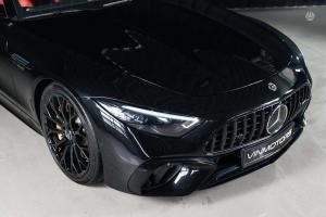 Черный Мерседес SL 63 AMG 2022 в Вильнюс, объемом двигателя 3.98 л и пробегом 35 тыс. км за 104999 €, фото 8 на AUTOMOTO.COM.LV