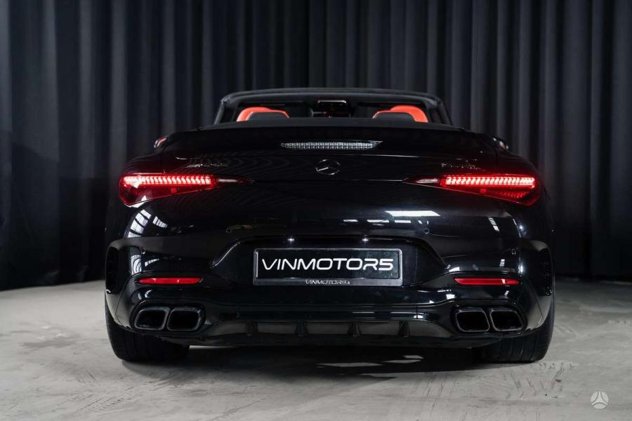 Черный Мерседес SL 63 AMG 2022 в Вильнюс, объемом двигателя 3.98 л и пробегом 35 тыс. км за 104999 €, фото 22 на AUTOMOTO.COM.LV