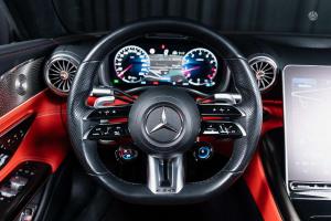 Черный Мерседес SL 63 AMG 2022 в Вильнюс, объемом двигателя 3.98 л и пробегом 35 тыс. км за 104999 €, фото 30 на AUTOMOTO.COM.LV