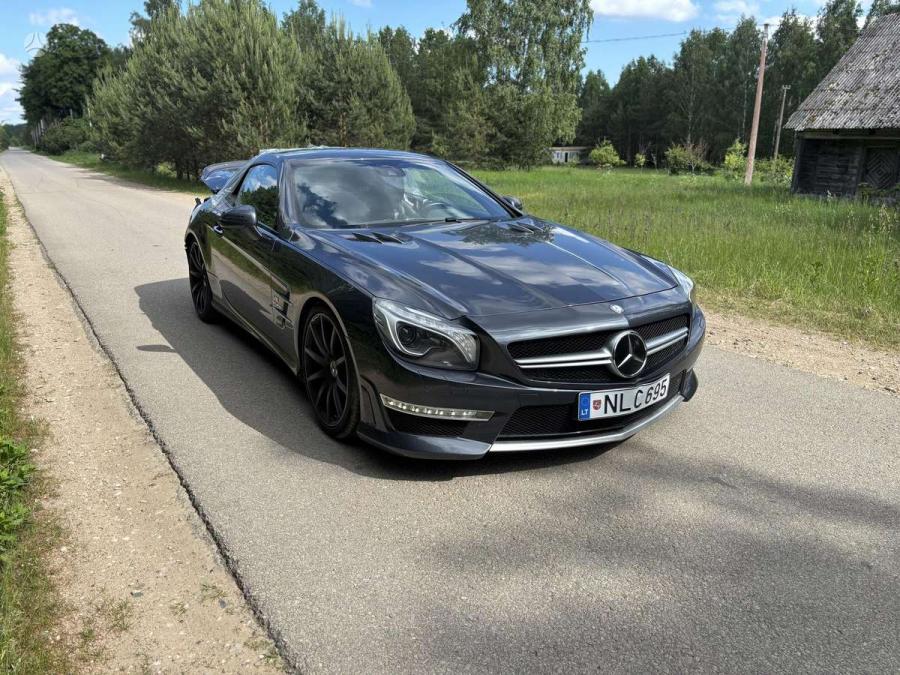 Pelēks Mercedes-Benz SL 63 AMG 2013 Kauņa, ar dzinēja tilpumu 5.46 L un nobraukumu 36 tūkst. km par 23999 €, foto 4 vietnē AUTOMOTO.COM.LV