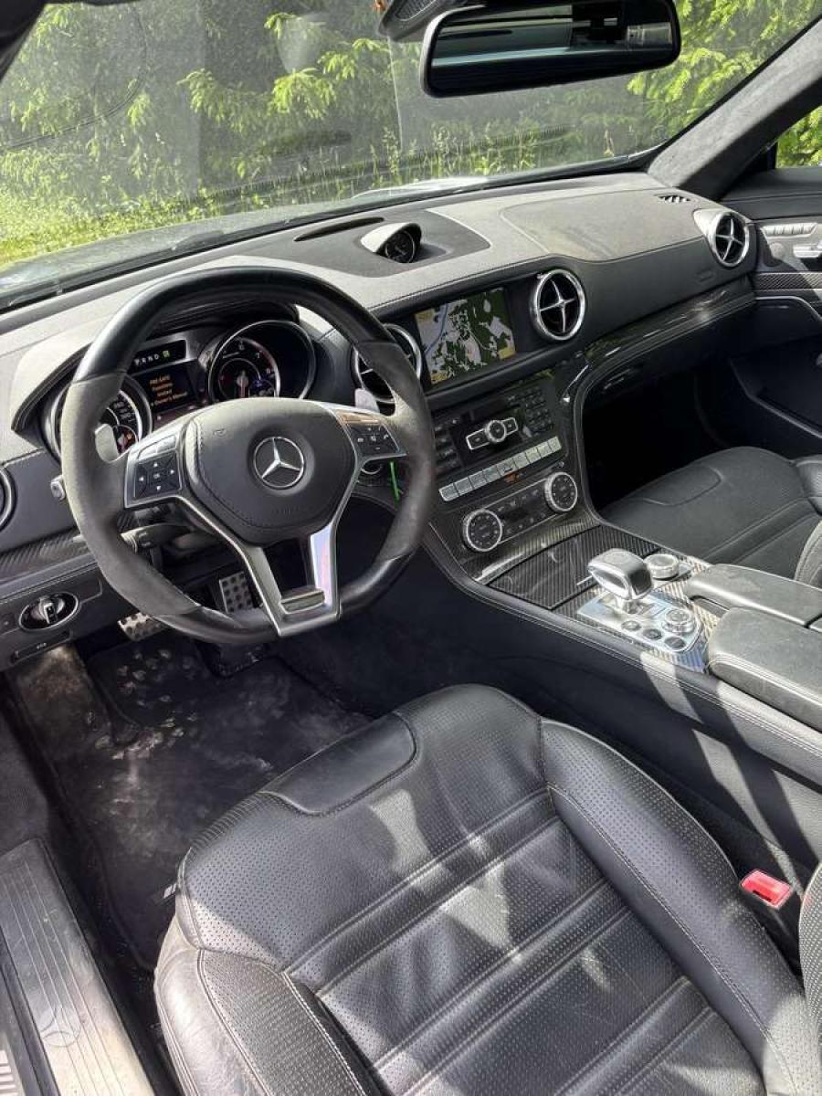 Pelēks Mercedes-Benz SL 63 AMG 2013 Kauņa, ar dzinēja tilpumu 5.46 L un nobraukumu 36 tūkst. km par 23999 €, foto 9 vietnē AUTOMOTO.COM.LV