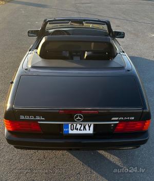Black Mercedes-Benz SL-Class 1991 in Tallinn, with an engine capacity of 5.00 L and mileage of 169 thousand km for 10990 €, photo 9 on AUTOMOTO.COM.LV