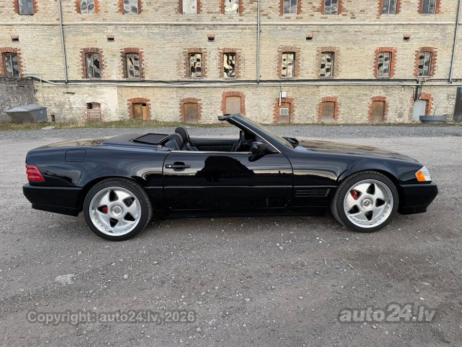 Черный Мерседес СЛ-Класс 1991 в Таллин, объемом двигателя 5.00 л и пробегом 217 тыс. км за 14500 €, фото 3 на AUTOMOTO.COM.LV