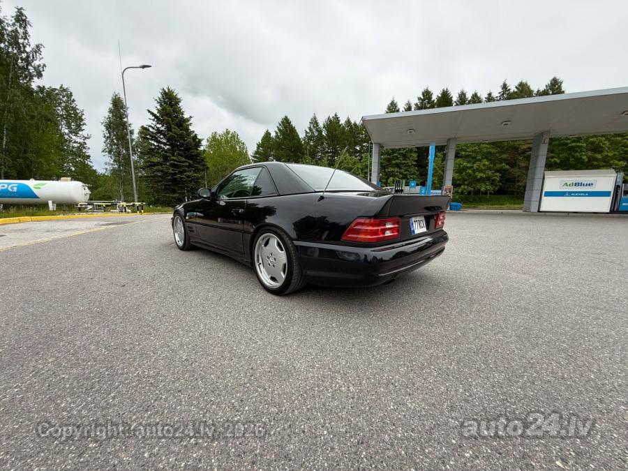 Black Mercedes-Benz SL-Class 1999 in Tallinn, with an engine capacity of 5.00 L and mileage of 150 thousand km for 30000 €, photo 5 on AUTOMOTO.COM.LV