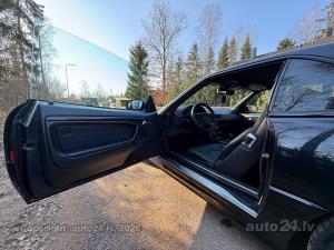 Black Mercedes-Benz SL-Class 1999 in Tallinn, with an engine capacity of 5.00 L and mileage of 150 thousand km for 30000 €, photo 12 on AUTOMOTO.COM.LV