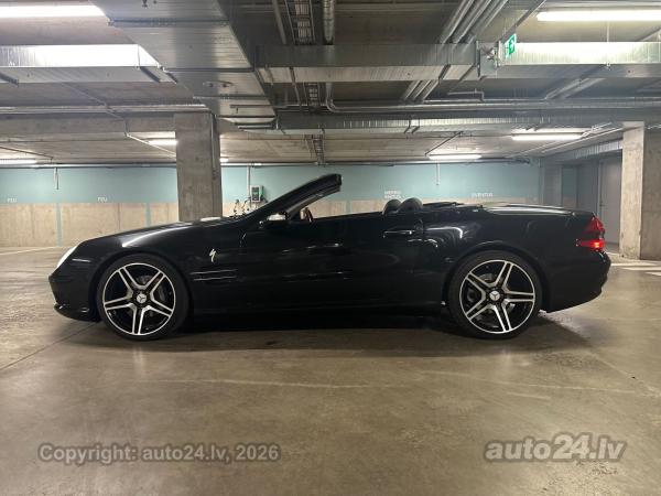 Melns Mercedes-Benz SL-Class 2009 Tallina, ar dzinēja tilpumu 5.00 L un nobraukumu 115 tūkst. km par 16900 €, foto 8 vietnē AUTOMOTO.COM.LV