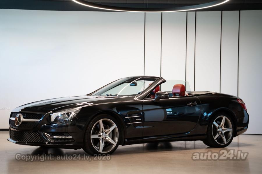 Black Mercedes-Benz SL-Class 2012 in Tallinn, with an engine capacity of 4.70 L and mileage of 51 thousand km for 43243 €, photo 9 on AUTOMOTO.COM.LV