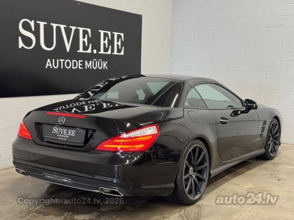 Melns Mercedes-Benz SL-Class 2013 Tallina, ar dzinēja tilpumu 4.70 L un nobraukumu 151 tūkst. km par 35995 €, foto 11 vietnē AUTOMOTO.COM.LV