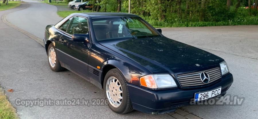 Blue Mercedes-Benz SL-Class 1995 in Tallinn, with an engine capacity of 3.20 L and mileage of 257 thousand km for 7900 €, photo 6 on AUTOMOTO.COM.LV