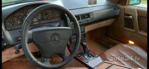 Blue Mercedes-Benz SL-Class 1995 in Tallinn, with an engine capacity of 3.20 L and mileage of 257 thousand km for 7900 €, photo 7 on AUTOMOTO.COM.LV