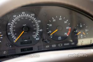 Mercedes-Benz SL-Class 1997 Tallina, ar dzinēja tilpumu 5.00 L un nobraukumu 231 tūkst. km par 25000 €, foto 25 vietnē AUTOMOTO.COM.LV