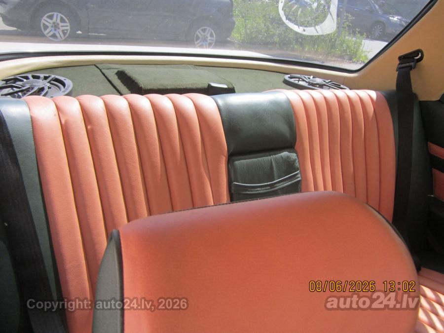 Mercedes-Benz SL-Class 1981 Tallina, ar dzinēja tilpumu 3.80 L un nobraukumu 296 tūkst. km par 15990 €, foto 9 vietnē AUTOMOTO.COM.LV