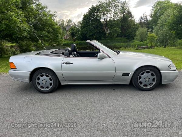 Pelēks Mercedes-Benz SL-Class 1993 Tallina, ar dzinēja tilpumu 5.00 L un nobraukumu 164 tūkst. km par 12000 €, foto 6 vietnē AUTOMOTO.COM.LV