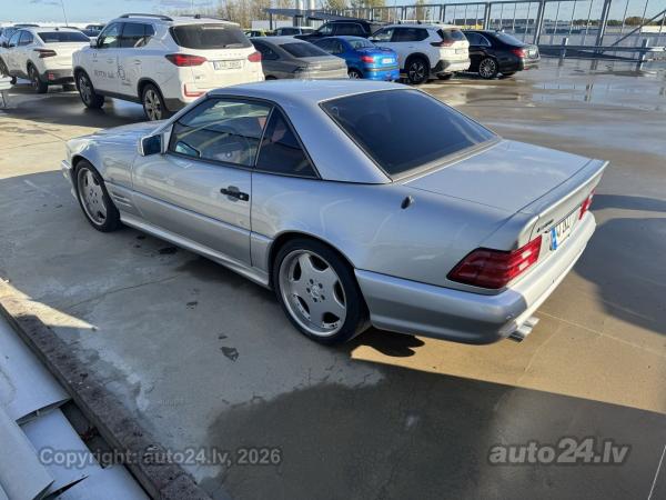 Pelēks Mercedes-Benz SL-Class 1995 Tallina, ar dzinēja tilpumu 3.20 L un nobraukumu 160 tūkst. km par 16500 €, foto 8 vietnē AUTOMOTO.COM.LV