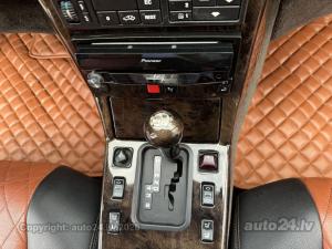 Pelēks Mercedes-Benz SL-Class 1995 Tallina, ar dzinēja tilpumu 3.20 L un nobraukumu 160 tūkst. km par 16500 €, foto 14 vietnē AUTOMOTO.COM.LV
