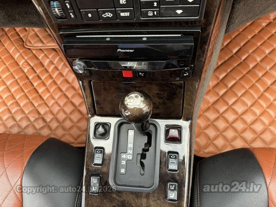 Pelēks Mercedes-Benz SL-Class 1995 Tallina, ar dzinēja tilpumu 3.20 L un nobraukumu 160 tūkst. km par 16500 €, foto 14 vietnē AUTOMOTO.COM.LV