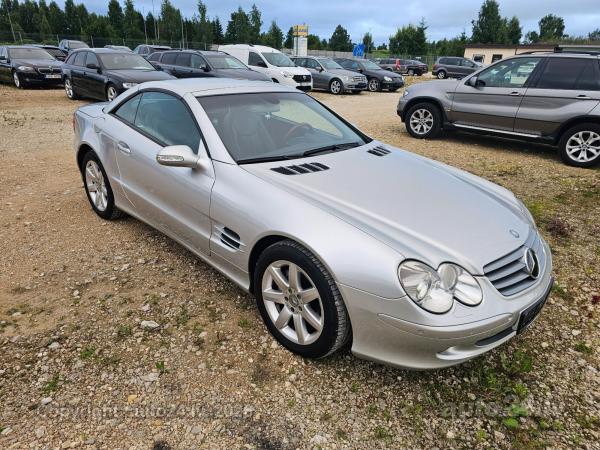 Pelēks Mercedes-Benz SL-Class 2001 Tartu, ar dzinēja tilpumu 5.00 L un nobraukumu 215 tūkst. km par 11990 €, foto 6 vietnē AUTOMOTO.COM.LV
