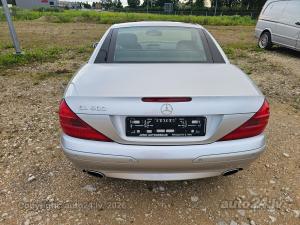 Pelēks Mercedes-Benz SL-Class 2001 Tartu, ar dzinēja tilpumu 5.00 L un nobraukumu 215 tūkst. km par 11990 €, foto 10 vietnē AUTOMOTO.COM.LV
