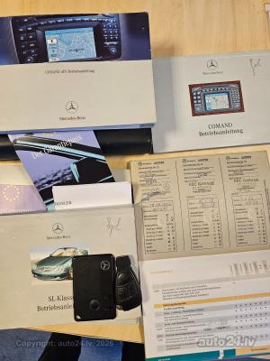 Pelēks Mercedes-Benz SL-Class 2001 Tartu, ar dzinēja tilpumu 5.00 L un nobraukumu 215 tūkst. km par 11990 €, foto 21 vietnē AUTOMOTO.COM.LV