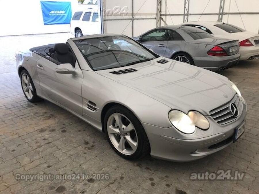 Grey Mercedes-Benz SL-Class 2003 in Tallinn, with an engine capacity of 6.00 L and mileage of 52 thousand km for 43500 €, photo 19 on AUTOMOTO.COM.LV