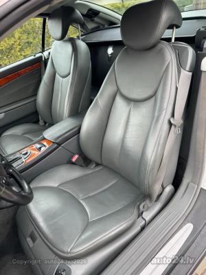 Pelēks Mercedes-Benz SL-Class 2004 Tallina, ar dzinēja tilpumu 5.00 L un nobraukumu 147 tūkst. km par 12700 €, foto 12 vietnē AUTOMOTO.COM.LV