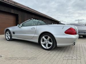 Pelēks Mercedes-Benz SL-Class 2004 Tallina, ar dzinēja tilpumu 5.00 L un nobraukumu 147 tūkst. km par 12700 €, foto 17 vietnē AUTOMOTO.COM.LV