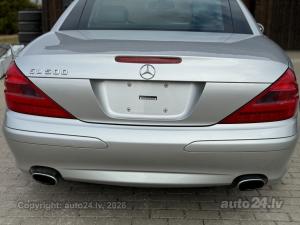 Pelēks Mercedes-Benz SL-Class 2004 Tallina, ar dzinēja tilpumu 5.00 L un nobraukumu 147 tūkst. km par 12700 €, foto 19 vietnē AUTOMOTO.COM.LV