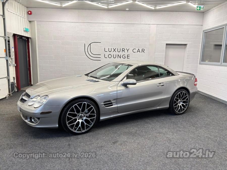 Grey Mercedes-Benz SL-Class 2006 in Tallinn, with an engine capacity of 5.50 L and mileage of 220 thousand km for 16000 €, photo 3 on AUTOMOTO.COM.LV