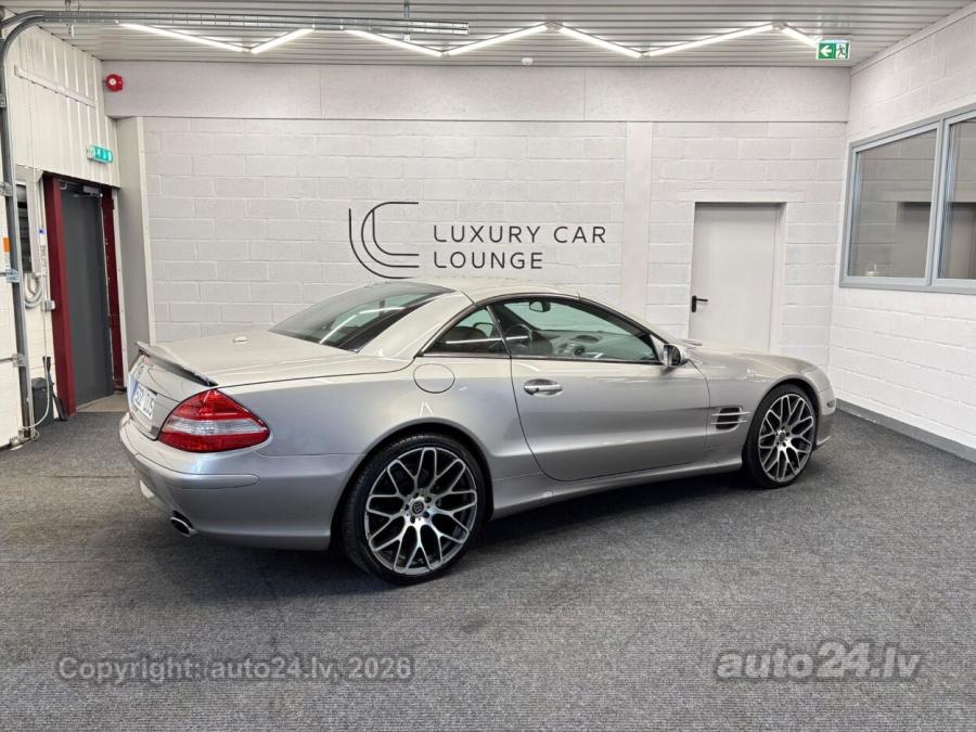 Grey Mercedes-Benz SL-Class 2006 in Tallinn, with an engine capacity of 5.50 L and mileage of 220 thousand km for 16000 €, photo 5 on AUTOMOTO.COM.LV