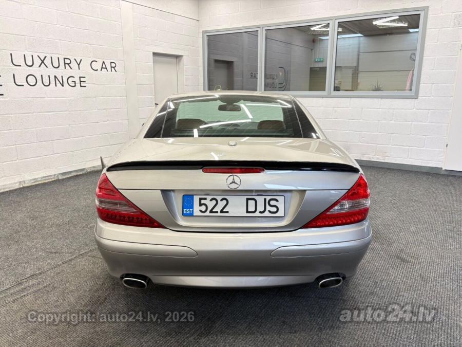 Grey Mercedes-Benz SL-Class 2006 in Tallinn, with an engine capacity of 5.50 L and mileage of 220 thousand km for 16000 €, photo 6 on AUTOMOTO.COM.LV