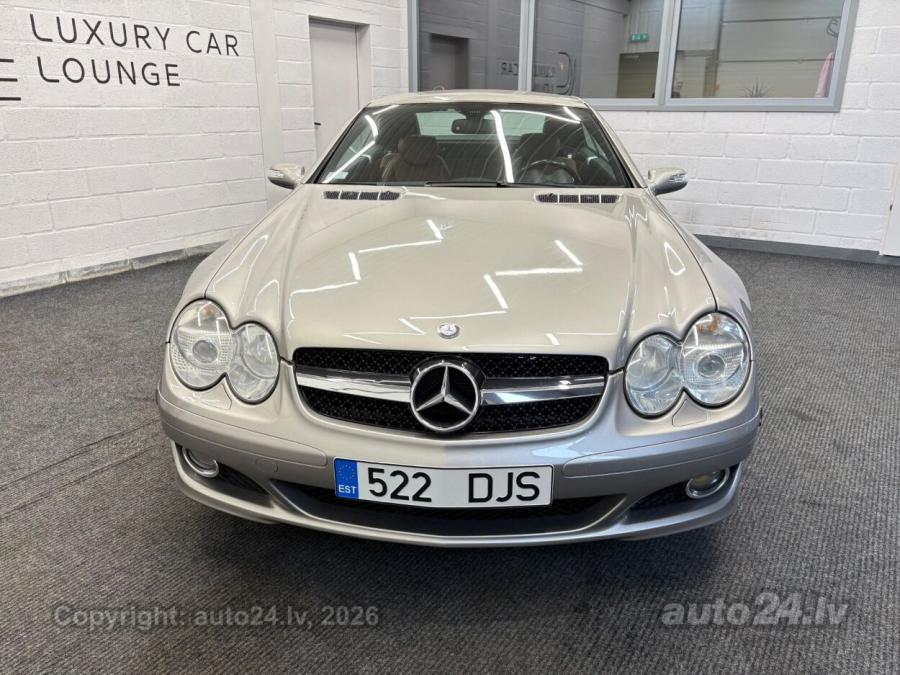 Grey Mercedes-Benz SL-Class 2006 in Tallinn, with an engine capacity of 5.50 L and mileage of 220 thousand km for 16000 €, photo 7 on AUTOMOTO.COM.LV