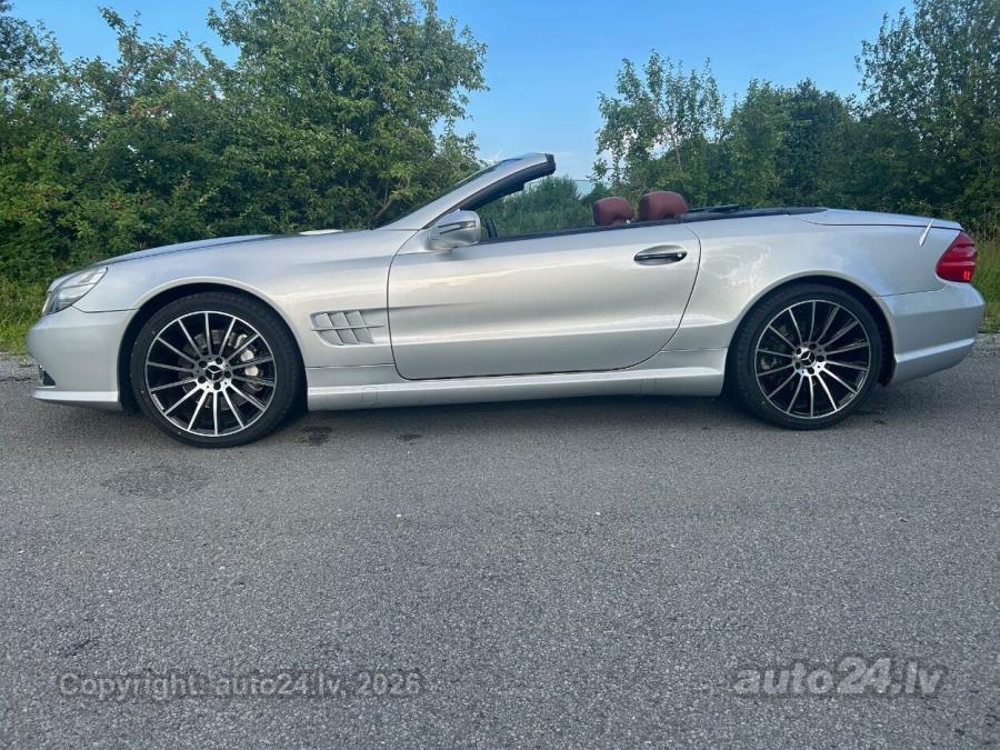Grey Mercedes-Benz SL-Class 2008 in Tallinn, with an engine capacity of 5.50 L and mileage of 83 thousand km for 17200 €, photo 6 on AUTOMOTO.COM.LV