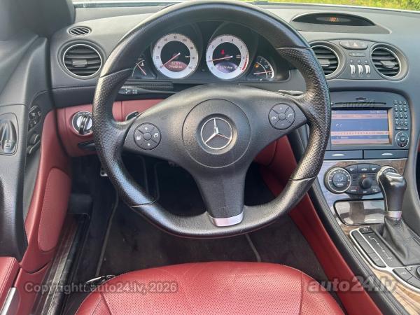 Pelēks Mercedes-Benz SL-Class 2008 Tallina, ar dzinēja tilpumu 5.50 L un nobraukumu 83 tūkst. km par 17200 €, foto 7 vietnē AUTOMOTO.COM.LV