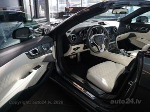 Grey Mercedes-Benz SL-Class 2012 in Tallinn, with an engine capacity of 6.00 L and mileage of 91 thousand km for 174900 €, photo 6 on AUTOMOTO.COM.LV