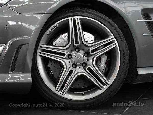 Grey Mercedes-Benz SL-Class 2013 in Tallinn, with an engine capacity of 5.50 L and mileage of 116 thousand km for 49000 €, photo 6 on AUTOMOTO.COM.LV