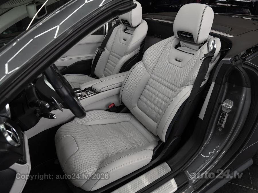 Pelēks Mercedes-Benz SL-Class 2013 Tallina, ar dzinēja tilpumu 5.50 L un nobraukumu 116 tūkst. km par 49000 €, foto 9 vietnē AUTOMOTO.COM.LV