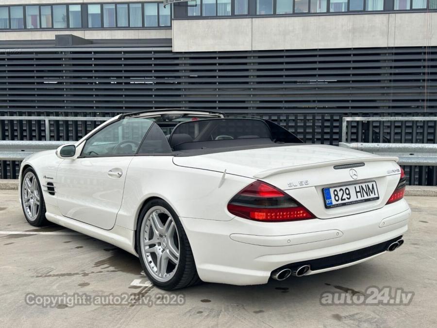 White Mercedes-Benz SL-Class 2002 in Tallinn, with an engine capacity of 5.40 L and mileage of 108 thousand km for 28900 €, photo 4 on AUTOMOTO.COM.LV