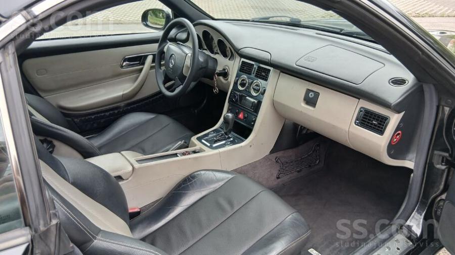 Melns Mercedes-Benz SLK 200 1999 Rīga, ar dzinēja tilpumu 2.00 L un nobraukumu 246 tūkst. km par 3900 €, foto 6 vietnē AUTOMOTO.COM.LV