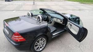 Melns Mercedes-Benz SLK 200 1999 Rīga, ar dzinēja tilpumu 2.00 L un nobraukumu 246 tūkst. km par 3900 €, foto 10 vietnē AUTOMOTO.COM.LV