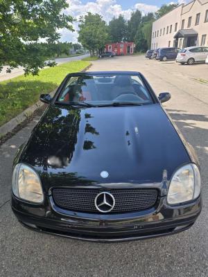 Black Mercedes-Benz SLK 200 1999 in Marijampole, with an engine capacity of 2.00 L and mileage of 220 thousand km for 3950 €, photo 30 on AUTOMOTO.COM.LV