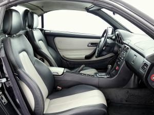 Black Mercedes-Benz SLK 200 1999 in Tallinn, with an engine capacity of 2.00 L and mileage of 279 thousand km for 2299 €, photo 9 on AUTOMOTO.COM.LV