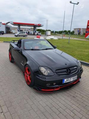 Melns Mercedes-Benz SLK 200 2001 Klaipėda, ar dzinēja tilpumu 2.00 L un nobraukumu 218 tūkst. km par 5900 €, foto 3 vietnē AUTOMOTO.COM.LV