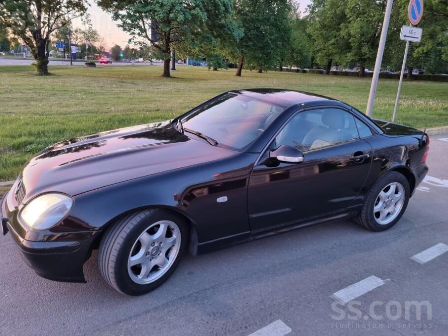 Melns Mercedes-Benz SLK 200 2003 Rīga, ar dzinēja tilpumu 2.00 L un nobraukumu 256 tūkst. km par 4500 €, foto 8 vietnē AUTOMOTO.COM.LV