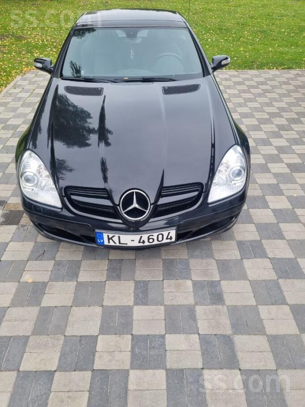 Mercedes-Benz SLK 200 2005 Jelgava vietnÄ Melns Mercedes-Benz SLK 200 2005 Jelgava, ar dzinÄja tilpumu 1.80 L un nobraukumu 226 tÅ«kst. km par 5500 ā¬, foto 3 vietnÄ AUTOMOTO.COM.LV