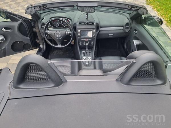 Mercedes-Benz SLK 200 2005 Jelgava vietnÄ Melns Mercedes-Benz SLK 200 2005 Jelgava, ar dzinÄja tilpumu 1.80 L un nobraukumu 226 tÅ«kst. km par 5500 ā¬, foto 5 vietnÄ AUTOMOTO.COM.LV