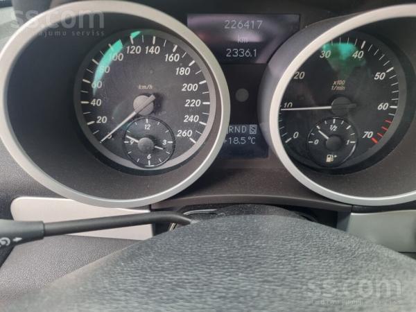 Mercedes-Benz SLK 200 2005 Jelgava vietnÄ Melns Mercedes-Benz SLK 200 2005 Jelgava, ar dzinÄja tilpumu 1.80 L un nobraukumu 226 tÅ«kst. km par 5500 ā¬, foto 6 vietnÄ AUTOMOTO.COM.LV
