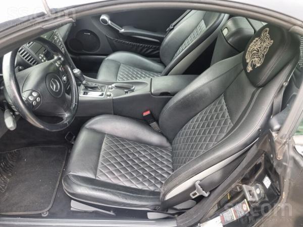 Mercedes-Benz SLK 200 2005 Jelgava vietnÄ Melns Mercedes-Benz SLK 200 2005 Jelgava, ar dzinÄja tilpumu 1.80 L un nobraukumu 226 tÅ«kst. km par 5500 ā¬, foto 8 vietnÄ AUTOMOTO.COM.LV