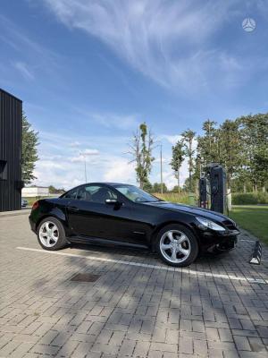 Melns Mercedes-Benz SLK 200 2006 Kauņa, ar dzinēja tilpumu 1.80 L un nobraukumu 128 tūkst. km par 12500 €, foto 5 vietnē AUTOMOTO.COM.LV