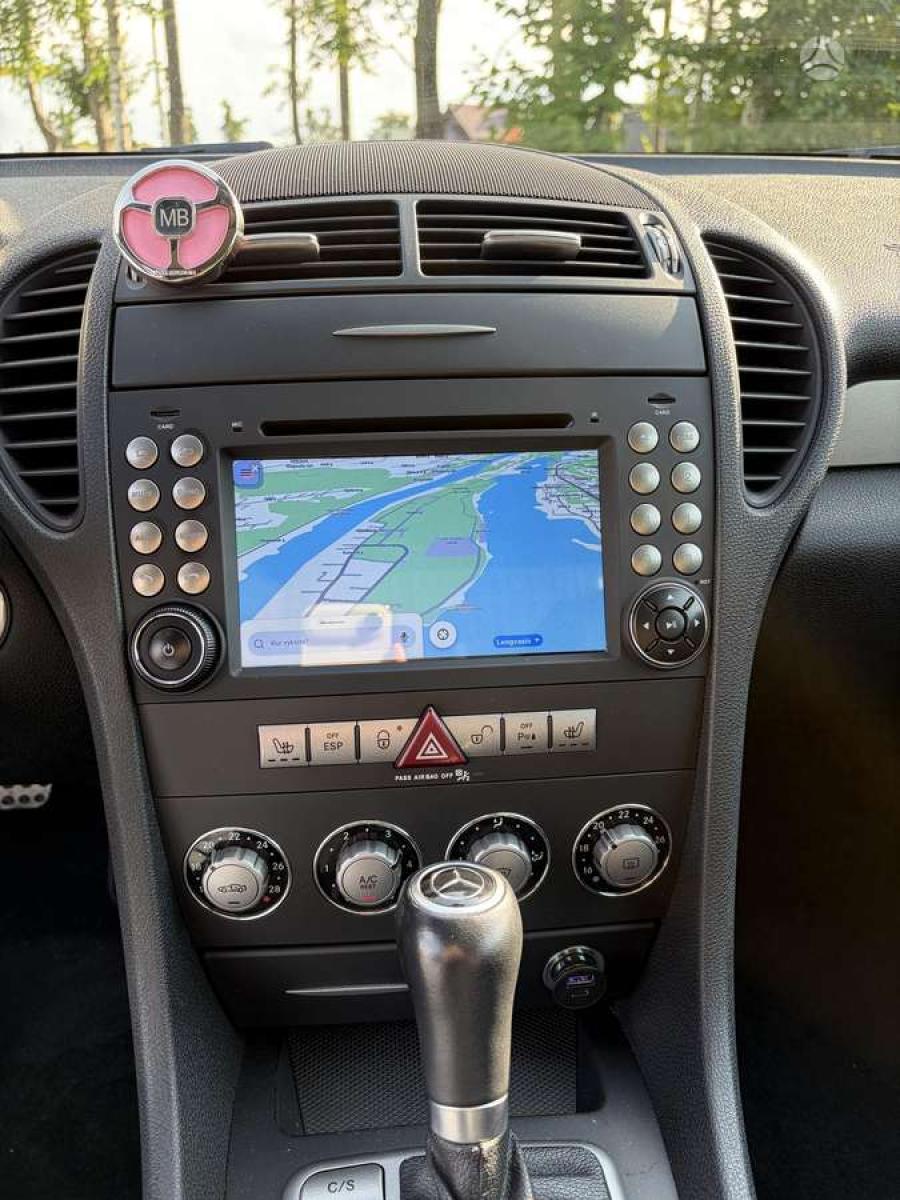 Melns Mercedes-Benz SLK 200 2006 Kauņa, ar dzinēja tilpumu 1.80 L un nobraukumu 128 tūkst. km par 12500 €, foto 12 vietnē AUTOMOTO.COM.LV